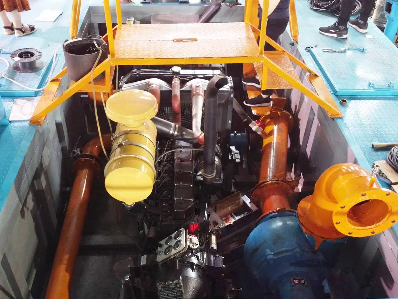 Small Dredge Boat for Sand Suction - Efficient & Durable