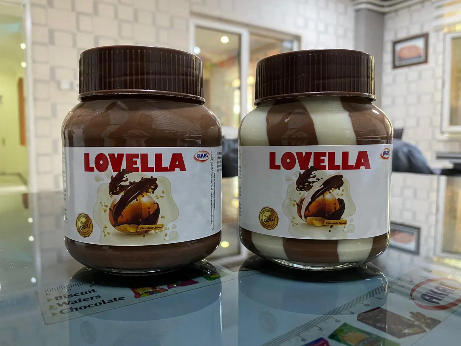 Lovella Spread Cream Chocolate for Breakfast 350 GR*12 Jar