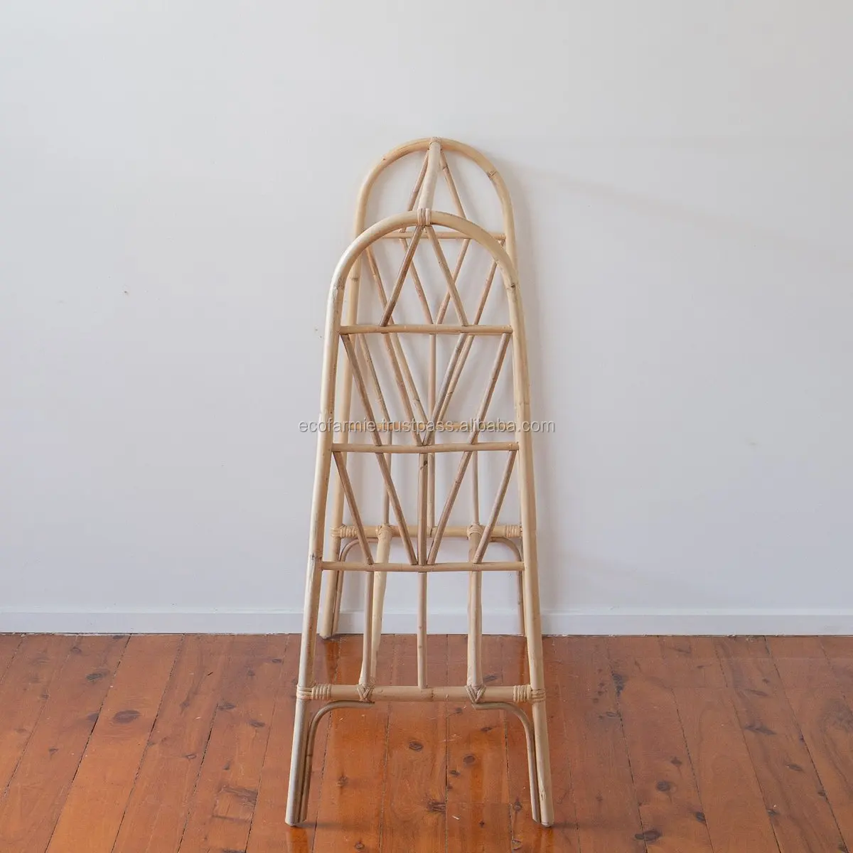 Rattan Clothes Racks - Eco-Friendly, Foldable & Customizable
