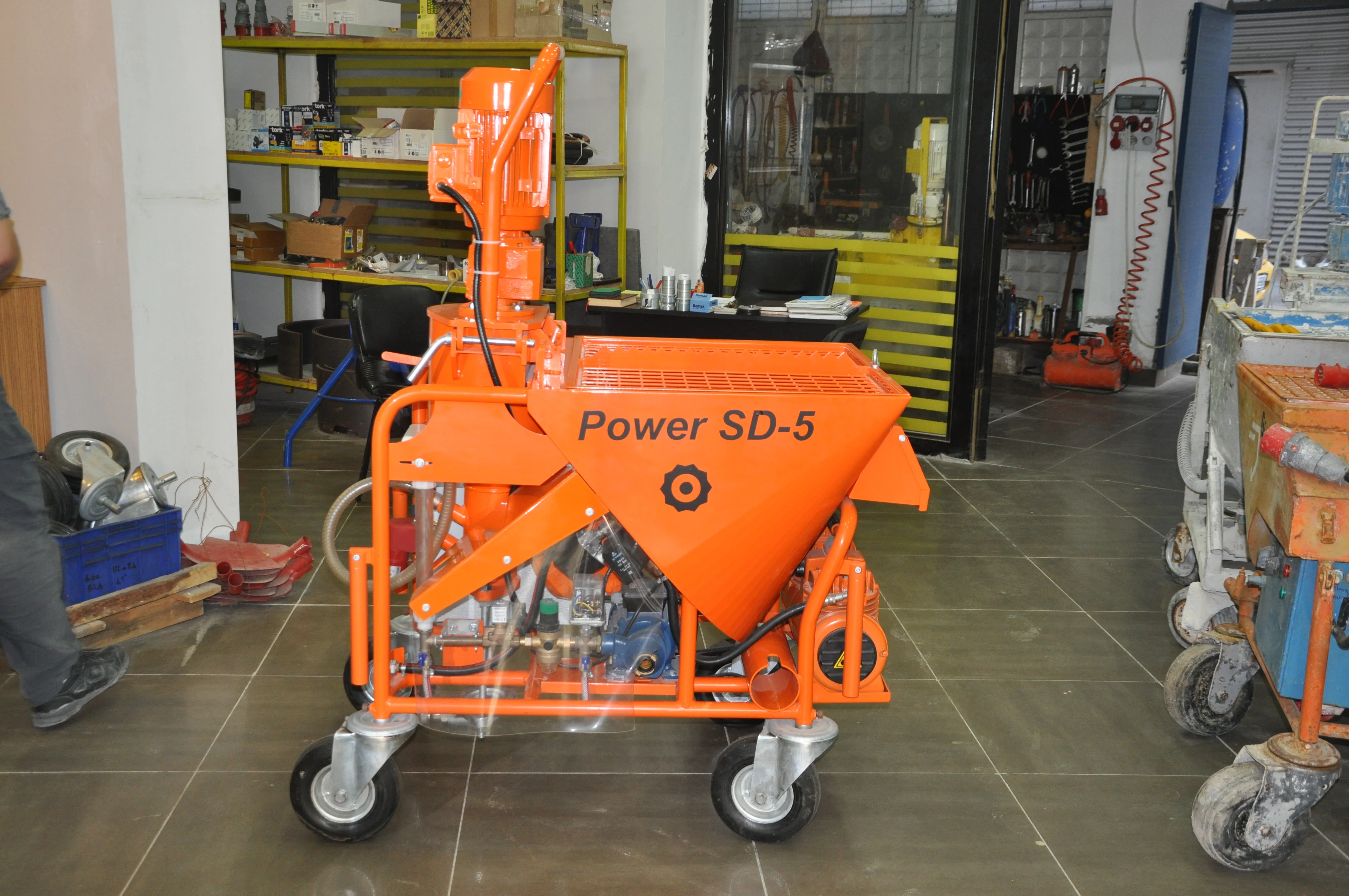 Cement Plastering Machine Power SD 5 - High Efficiency