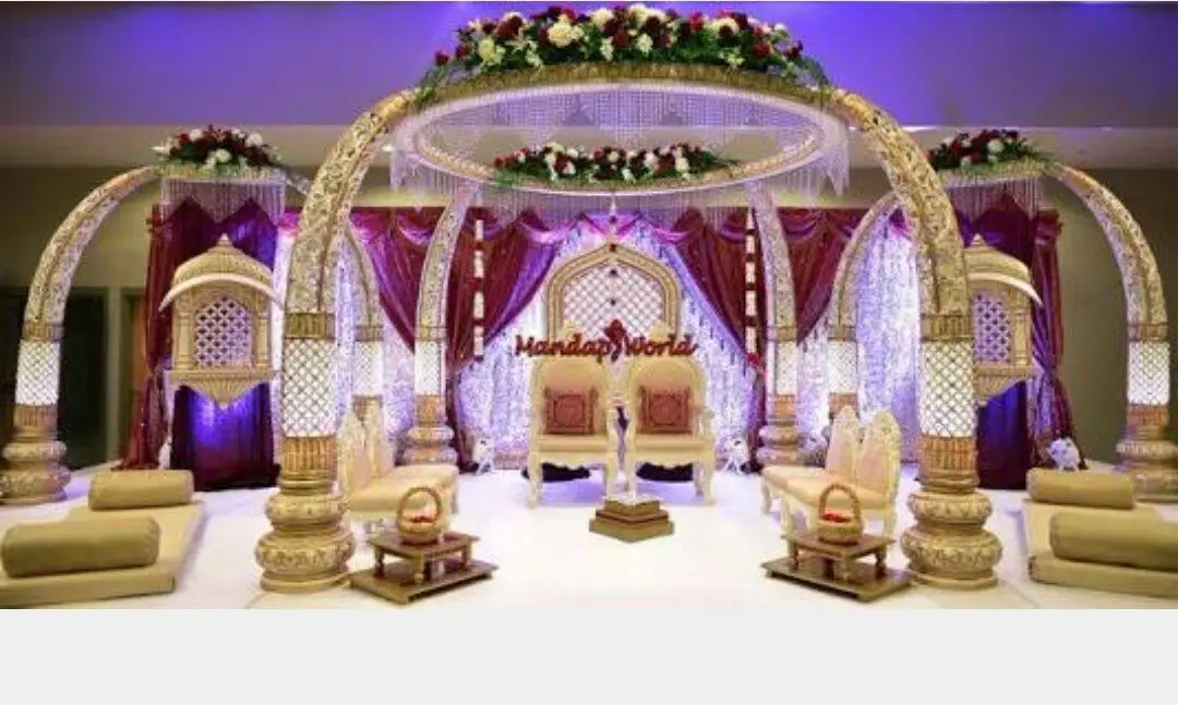 Indian Wedding Mandap: Designs and Pillar Decorations